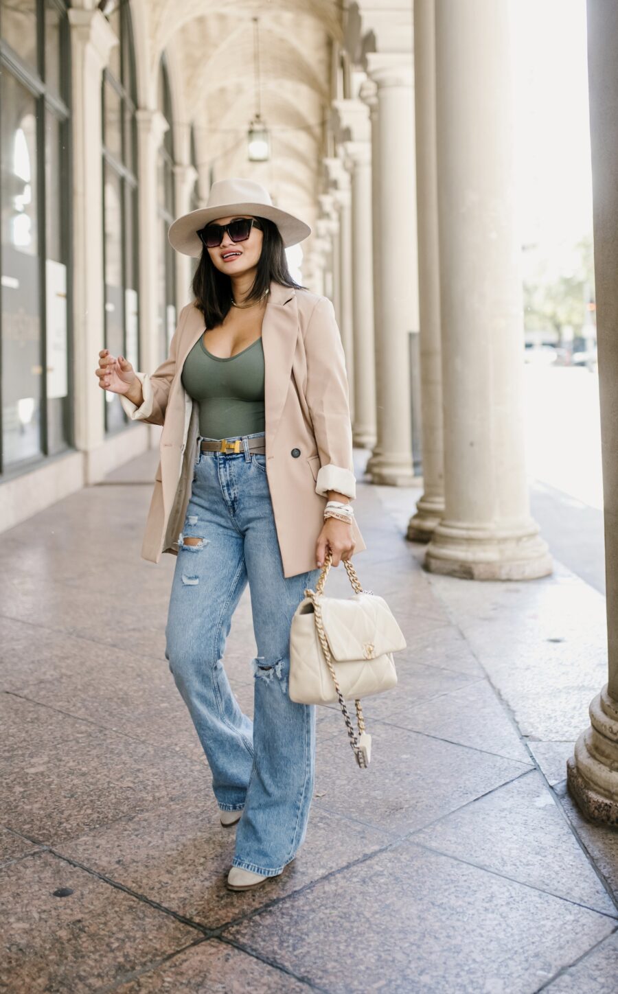4 Ways To Style Flare Jeans For Fall - Dawn P. Darnell